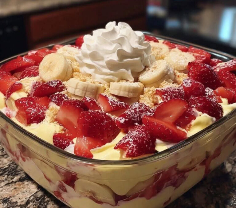 Strawberry Banana Pudding Dream - Grandm Old Recipes
